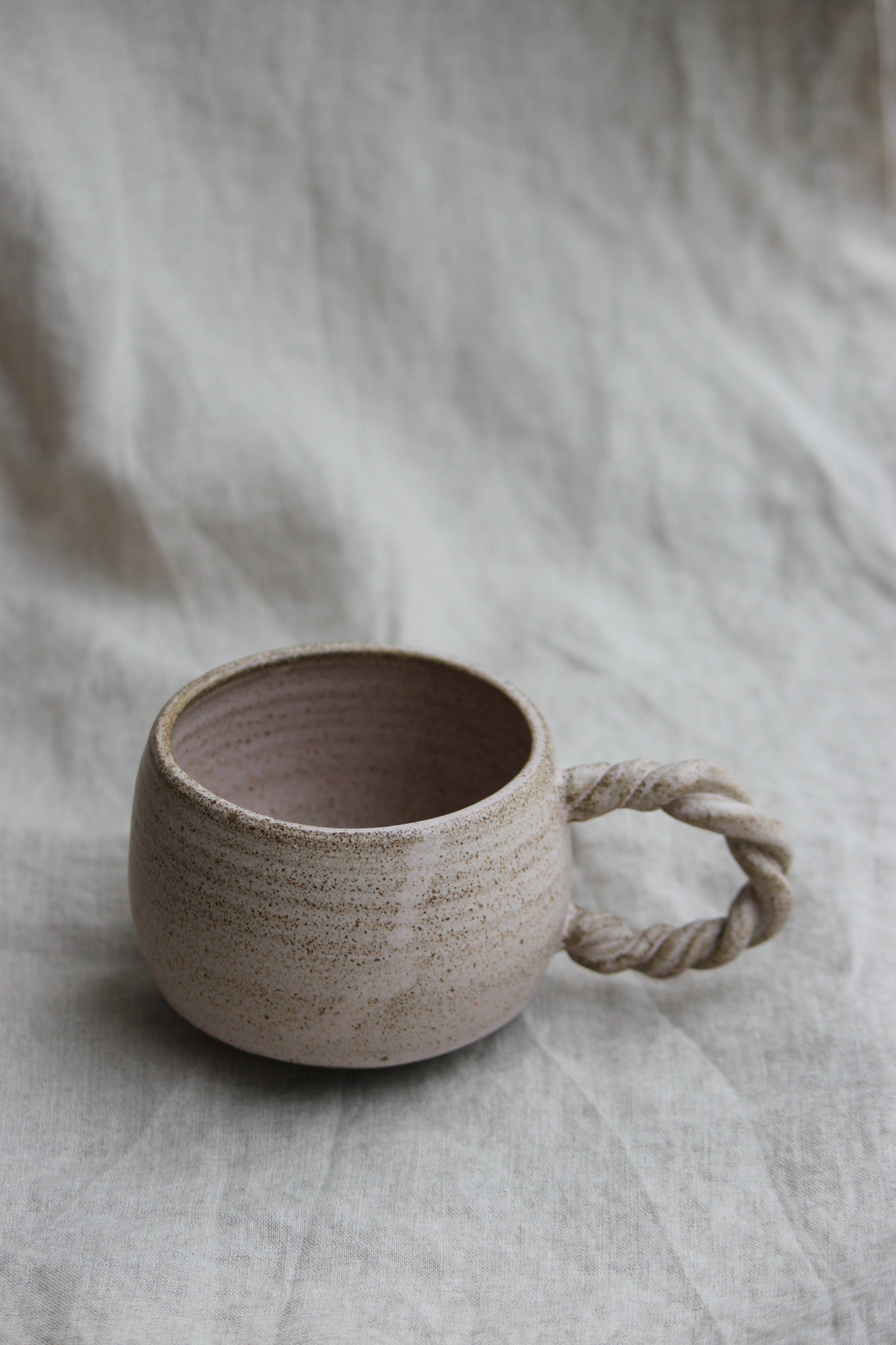 Pink Twisted Cup – Imse Studios